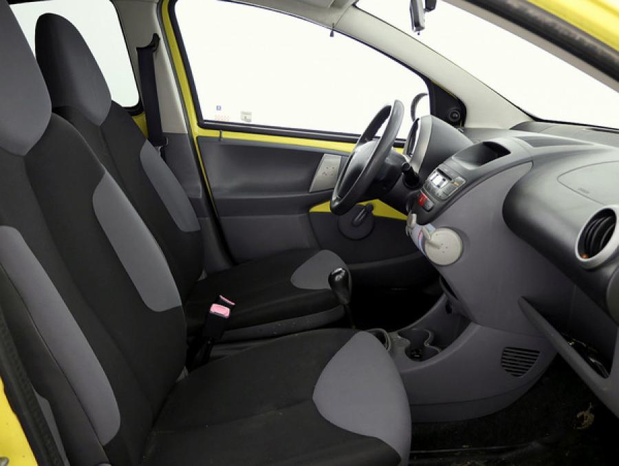 Dzeltens Peugeot 107 2008 Tallina, ar dzinēja tilpumu 1.00 L un nobraukumu 224 tūkst. km par 399 €, foto 7 vietnē AUTOMOTO.COM.LV