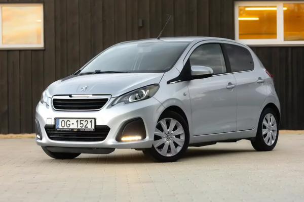 Grey Peugeot 108 2016 in Jelgava, with an engine capacity of 1.00 L and mileage of 39 thousand km for 3900 €, photo 1 on AUTOMOTO.COM.LV