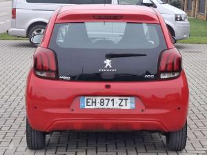 Red Peugeot 108 2016 in Taurage, with an engine capacity of 1.20 L and mileage of 130 thousand km for 4600 €, photo 4 on AUTOMOTO.COM.LV