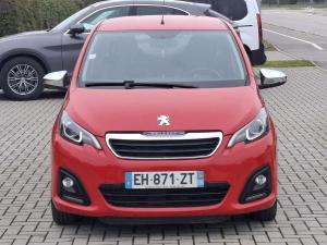 Red Peugeot 108 2016 in Taurage, with an engine capacity of 1.20 L and mileage of 130 thousand km for 4600 €, photo 8 on AUTOMOTO.COM.LV