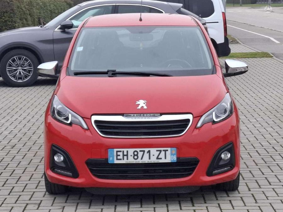 Red Peugeot 108 2016 in Taurage, with an engine capacity of 1.20 L and mileage of 130 thousand km for 4600 €, photo 8 on AUTOMOTO.COM.LV