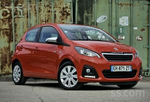 Sarkans Peugeot 108 2016 Jelgava, ar dzinēja tilpumu 1.20 L un nobraukumu 135 tūkst. km par 5290 €, foto  vietnē AUTOMOTO.COM.LV