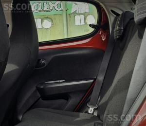 Sarkans Peugeot 108 2016 Jelgava, ar dzinēja tilpumu 1.20 L un nobraukumu 135 tūkst. km par 5290 €, foto 13 vietnē AUTOMOTO.COM.LV