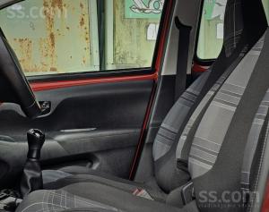 Красный Пежо 108 2016 в Елгава, объемом двигателя 1.20 л и пробегом 135 тыс. км за 4900 €, фото 13 на AUTOMOTO.COM.LV