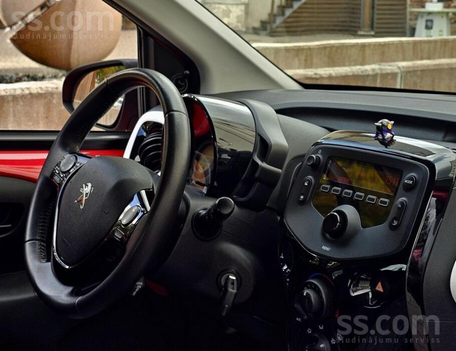 Red Peugeot 108 2016 in Jelgava, with an engine capacity of 1.20 L and mileage of 135 thousand km for 4000 €, photo 11 on AUTOMOTO.COM.LV