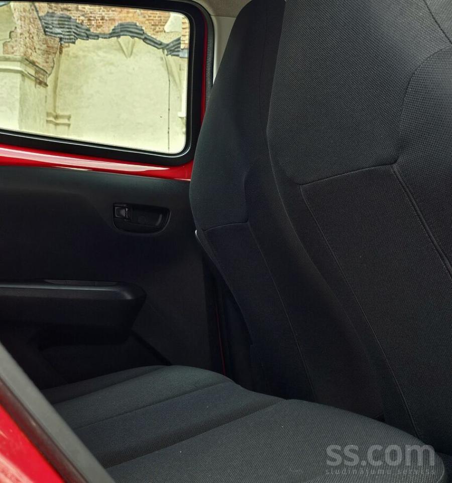 Red Peugeot 108 2016 in Jelgava, with an engine capacity of 1.20 L and mileage of 135 thousand km for 4000 €, photo 16 on AUTOMOTO.COM.LV