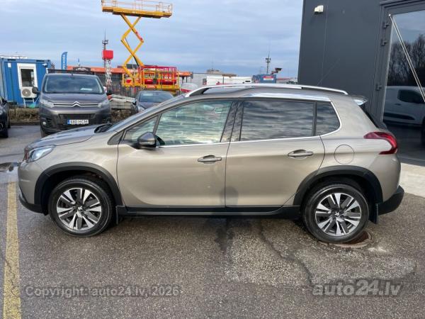 Beige Peugeot 2008 2017 in Tartu, with an engine capacity of 1.20 L and mileage of 86 thousand km for 9900 €, photo 5 on AUTOMOTO.COM.LV