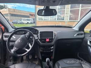 Beige Peugeot 2008 2017 in Tallinn, with an engine capacity of 1.60 L and mileage of 218 thousand km for 2300 €, photo  on AUTOMOTO.COM.LV