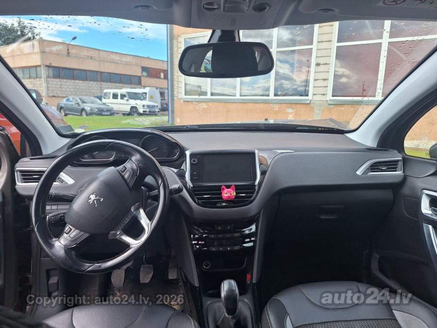 Beige Peugeot 2008 2017 in Tallinn, with an engine capacity of 1.60 L and mileage of 218 thousand km for 2300 €, photo 1 on AUTOMOTO.COM.LV