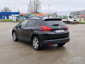 Melns Peugeot 2008 2013 Valmiera, ar dzinēja tilpumu 1.20 L un nobraukumu 195 tūkst. km par 5500 €, foto 3 vietnē AUTOMOTO.COM.LV