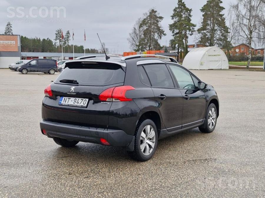 Melns Peugeot 2008 2013 Valmiera, ar dzinēja tilpumu 1.20 L un nobraukumu 195 tūkst. km par 5500 €, foto 4 vietnē AUTOMOTO.COM.LV