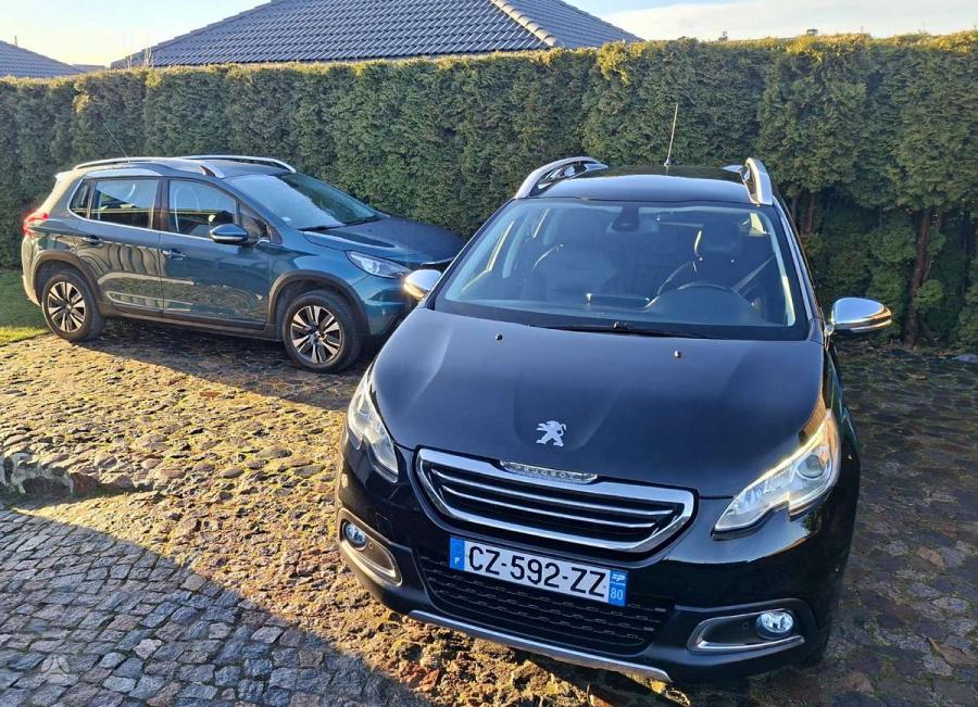 Black Peugeot 2008 2013 in Kaunas, with an engine capacity of 1.56 L and mileage of 196 thousand km for 5350 €, photo 4 on AUTOMOTO.COM.LV
