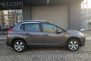 Melns Peugeot 2008 2013 Rēzekne, ar dzinēja tilpumu 1.20 L un nobraukumu 174 tūkst. km par 3500 €, foto 4 vietnē AUTOMOTO.COM.LV