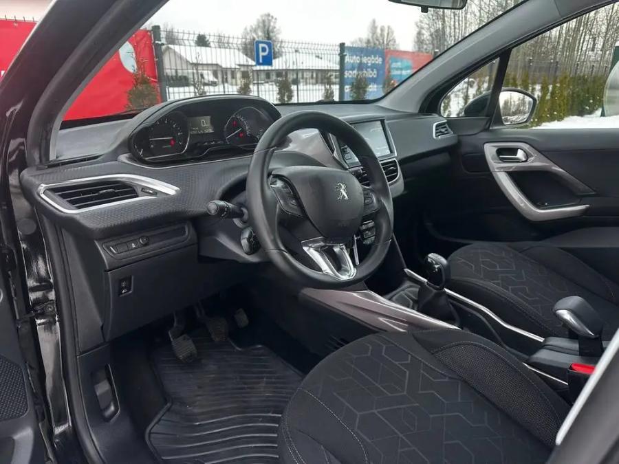 Black Peugeot 2008 2013 in Jelgava, with an engine capacity of 1.20 L and mileage of 142 thousand km for 5350 €, photo 9 on AUTOMOTO.COM.LV