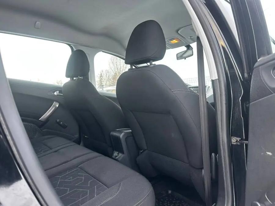 Black Peugeot 2008 2013 in Jelgava, with an engine capacity of 1.20 L and mileage of 142 thousand km for 5350 €, photo 12 on AUTOMOTO.COM.LV