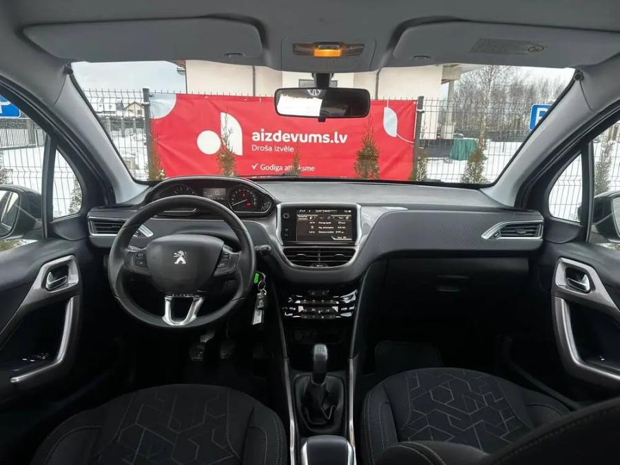 Black Peugeot 2008 2013 in Jelgava, with an engine capacity of 1.20 L and mileage of 142 thousand km for 5350 €, photo 15 on AUTOMOTO.COM.LV