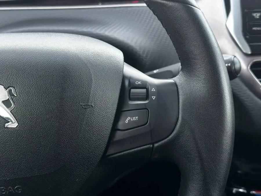 Black Peugeot 2008 2013 in Jelgava, with an engine capacity of 1.20 L and mileage of 142 thousand km for 5350 €, photo 28 on AUTOMOTO.COM.LV