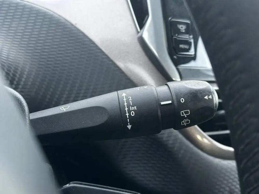 Black Peugeot 2008 2013 in Jelgava, with an engine capacity of 1.20 L and mileage of 142 thousand km for 5350 €, photo 29 on AUTOMOTO.COM.LV