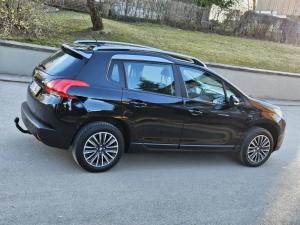 Melns Peugeot 2008 2014 Jēkabpils, ar dzinēja tilpumu 1.20 L un nobraukumu 159 tūkst. km par 4000 €, foto 8 vietnē AUTOMOTO.COM.LV