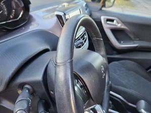 Melns Peugeot 2008 2014 Jēkabpils, ar dzinēja tilpumu 1.20 L un nobraukumu 159 tūkst. km par 4000 €, foto 15 vietnē AUTOMOTO.COM.LV
