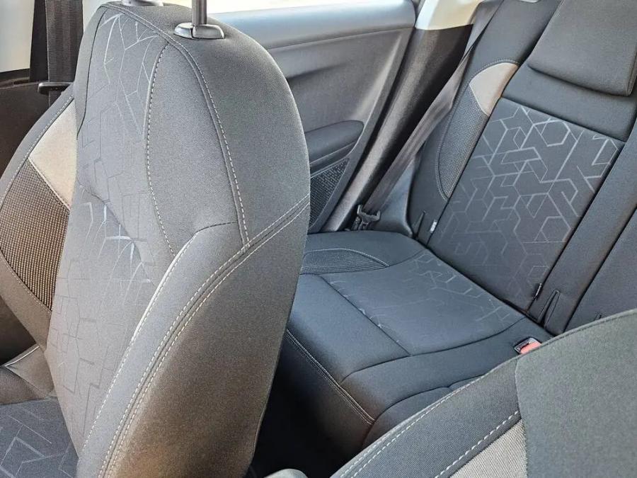 Melns Peugeot 2008 2014 Jēkabpils, ar dzinēja tilpumu 1.20 L un nobraukumu 159 tūkst. km par 4000 €, foto 35 vietnē AUTOMOTO.COM.LV