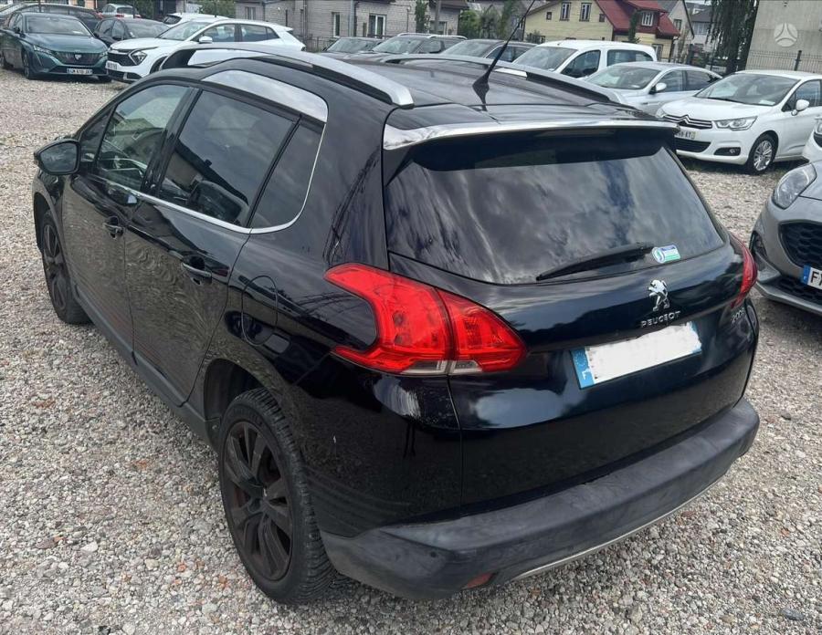 Melns Peugeot 2008 2015 Tauragė, ar dzinēja tilpumu 1.20 L un nobraukumu 120 tūkst. km par 3390 €, foto 14 vietnē AUTOMOTO.COM.LV