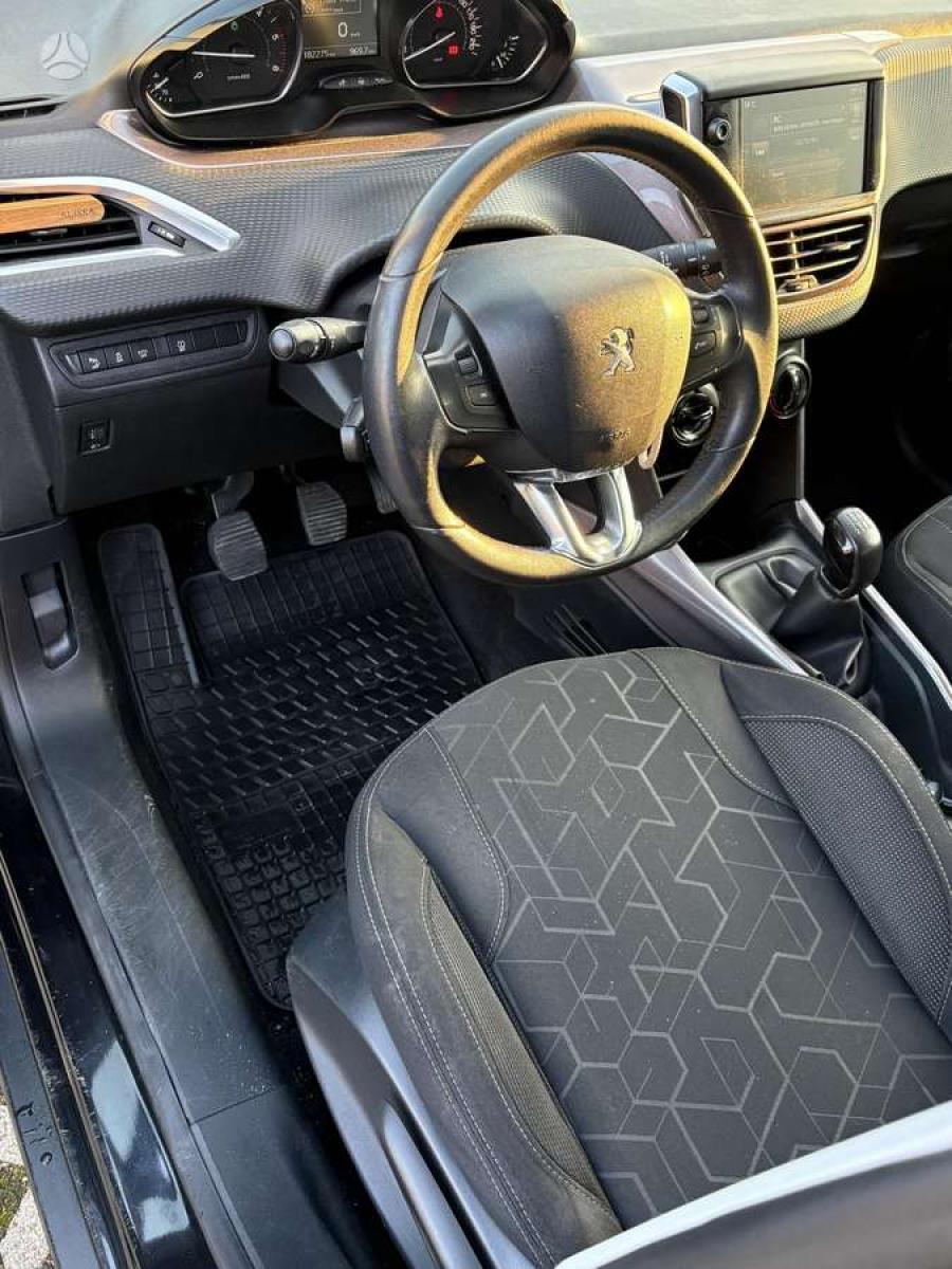 Black Peugeot 2008 2015 in Silale, with an engine capacity of 1.56 L and mileage of 182 thousand km for 4950 €, photo 13 on AUTOMOTO.COM.LV