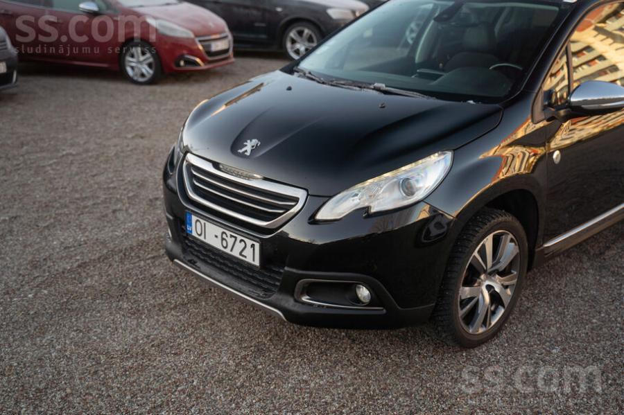 Black Peugeot 2008 2016 in Liepaja, with an engine capacity of 1.20 L and mileage of 162 thousand km for 6400 €, photo 10 on AUTOMOTO.COM.LV