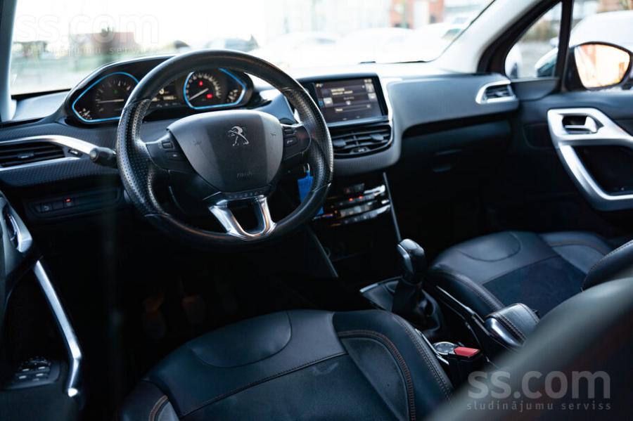 Black Peugeot 2008 2016 in Liepaja, with an engine capacity of 1.20 L and mileage of 162 thousand km for 6400 €, photo 12 on AUTOMOTO.COM.LV