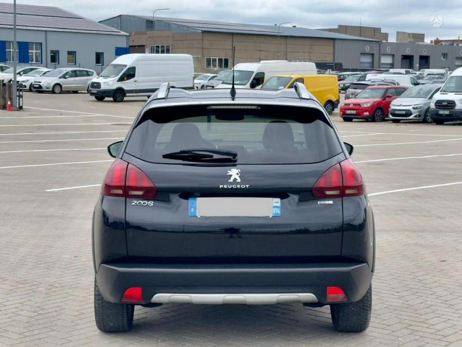 Black Peugeot 2008 2016 in Taurage, with an engine capacity of 1.20 L and mileage of 145 thousand km for 5300 €, photo 7 on AUTOMOTO.COM.LV