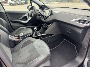 Black Peugeot 2008 2016 in Taurage, with an engine capacity of 1.20 L and mileage of 145 thousand km for 5300 €, photo 17 on AUTOMOTO.COM.LV
