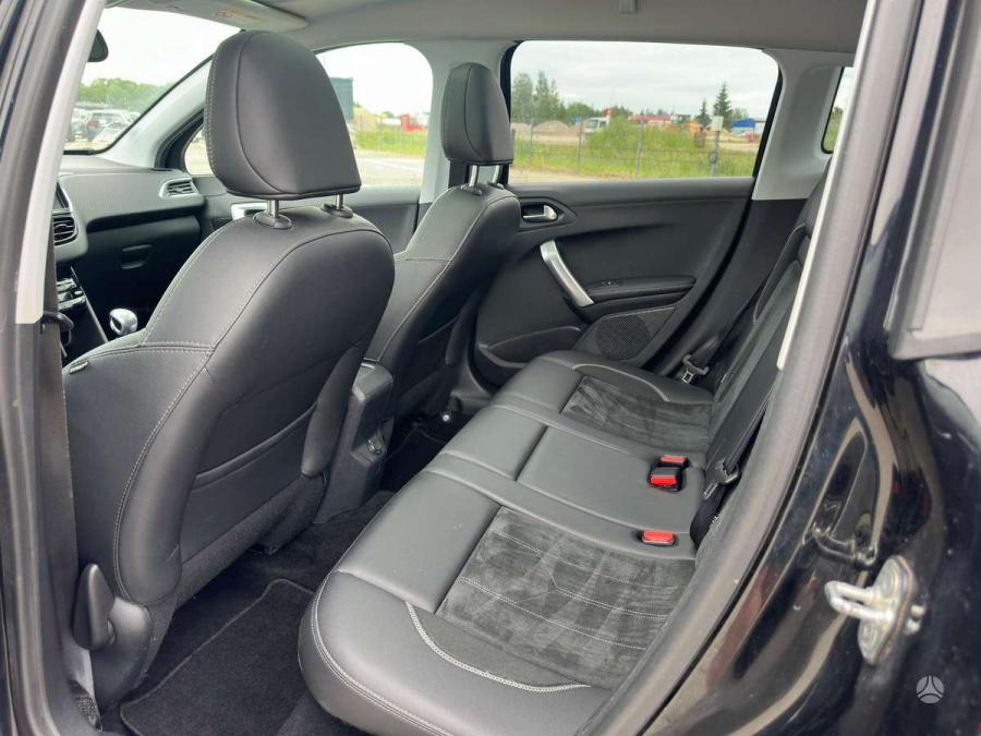 Black Peugeot 2008 2016 in Taurage, with an engine capacity of 1.20 L and mileage of 145 thousand km for 5300 €, photo 19 on AUTOMOTO.COM.LV