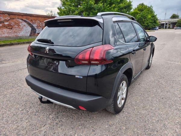 Black Peugeot 2008 2016 in Siauliai, with an engine capacity of 1.60 L and mileage of 216 thousand km for 5700 €, photo 4 on AUTOMOTO.COM.LV