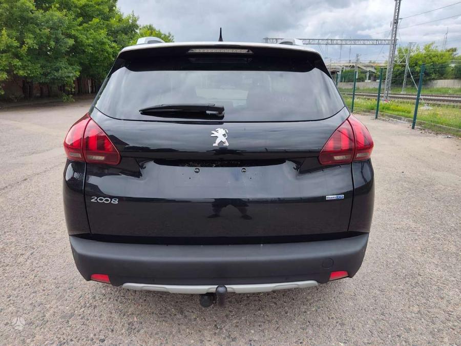 Black Peugeot 2008 2016 in Siauliai, with an engine capacity of 1.60 L and mileage of 216 thousand km for 5700 €, photo 6 on AUTOMOTO.COM.LV