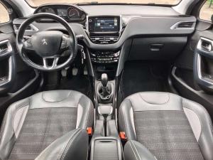 Black Peugeot 2008 2016 in Siauliai, with an engine capacity of 1.60 L and mileage of 216 thousand km for 5700 €, photo 10 on AUTOMOTO.COM.LV