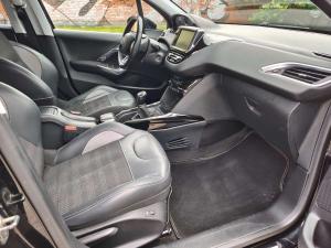 Black Peugeot 2008 2016 in Siauliai, with an engine capacity of 1.60 L and mileage of 216 thousand km for 5700 €, photo 14 on AUTOMOTO.COM.LV