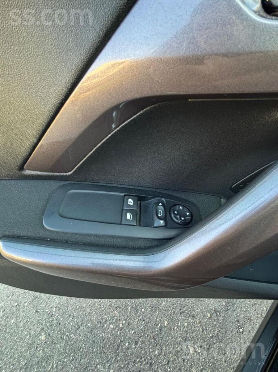 Melns Peugeot 2008 2016 Rīga, ar dzinēja tilpumu 1.20 L un nobraukumu 80 tūkst. km par 7300 €, foto 8 vietnē AUTOMOTO.COM.LV