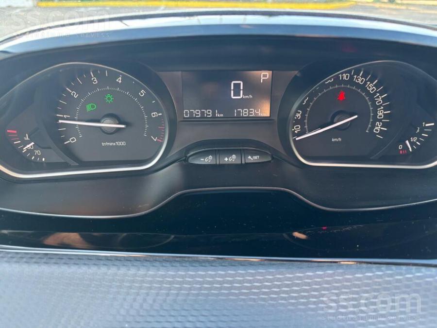 Melns Peugeot 2008 2016 Rīga, ar dzinēja tilpumu 1.20 L un nobraukumu 80 tūkst. km par 7300 €, foto 14 vietnē AUTOMOTO.COM.LV