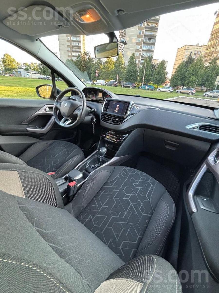 Melns Peugeot 2008 2016 Rīga, ar dzinēja tilpumu 1.20 L un nobraukumu 80 tūkst. km par 7300 €, foto 15 vietnē AUTOMOTO.COM.LV