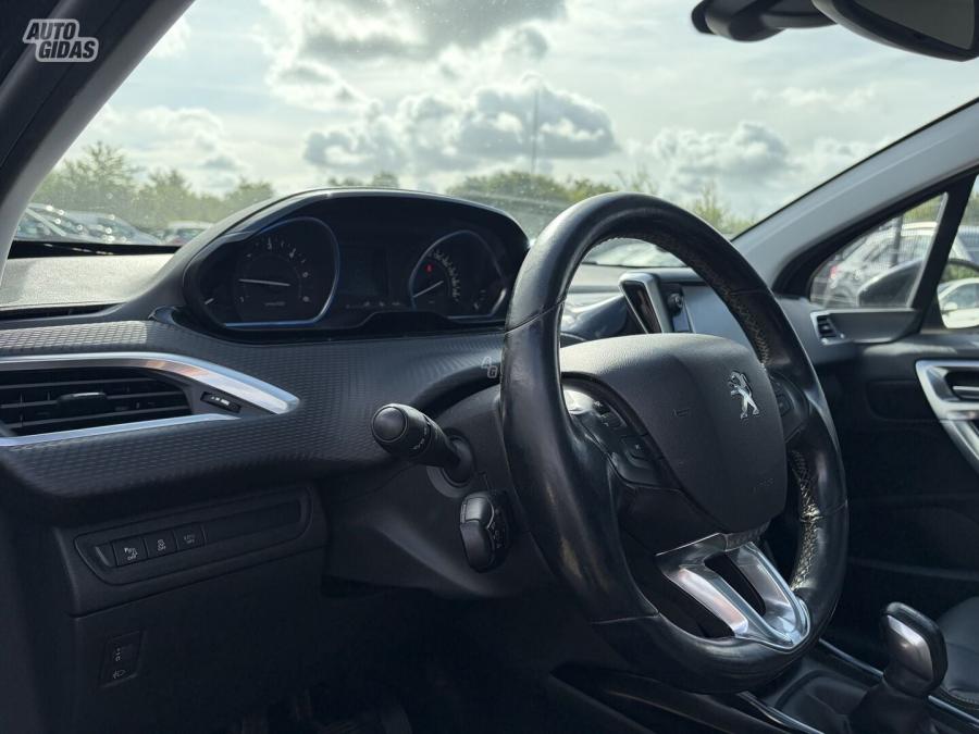 Melns Peugeot 2008 2017 Viļņa, ar dzinēja tilpumu 1.60 L un nobraukumu 225 tūkst. km par 6799 €, foto 19 vietnē AUTOMOTO.COM.LV