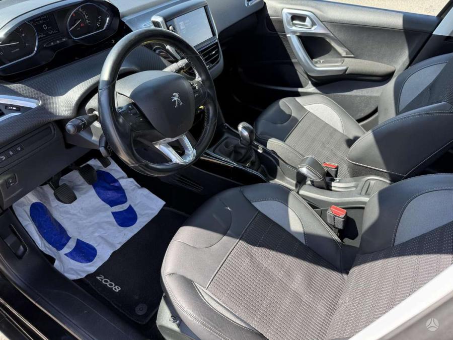 Black Peugeot 2008 2017 in Vilnius, with an engine capacity of 1.56 L and mileage of 226 thousand km for 5999 €, photo 10 on AUTOMOTO.COM.LV