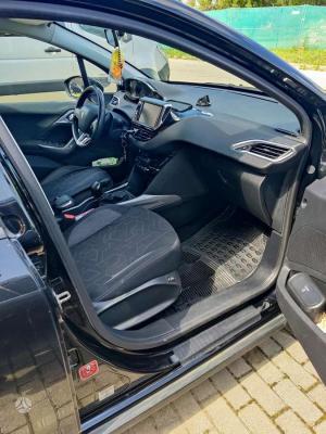 Melns Peugeot 2008 2017 Klaipėda, ar dzinēja tilpumu 1.20 L un nobraukumu 128 tūkst. km par 6400 €, foto 16 vietnē AUTOMOTO.COM.LV