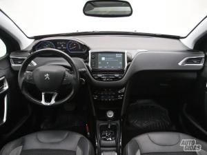 Melns Peugeot 2008 2018 Viļņa, ar dzinēja tilpumu 1.20 L un nobraukumu 135 tūkst. km par 9099 €, foto 2 vietnē AUTOMOTO.COM.LV