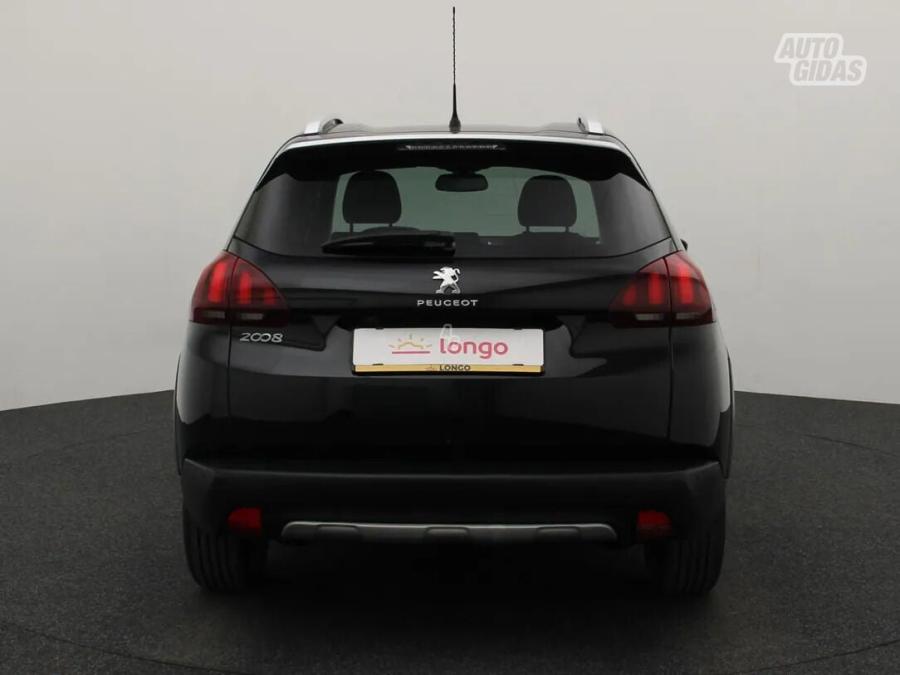Melns Peugeot 2008 2018 Viļņa, ar dzinēja tilpumu 1.20 L un nobraukumu 135 tūkst. km par 9099 €, foto 5 vietnē AUTOMOTO.COM.LV