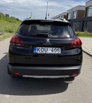Melns Peugeot 2008 2018 Viļņa, ar dzinēja tilpumu 1.20 L un nobraukumu 74 tūkst. km par 8000 €, foto 4 vietnē AUTOMOTO.COM.LV