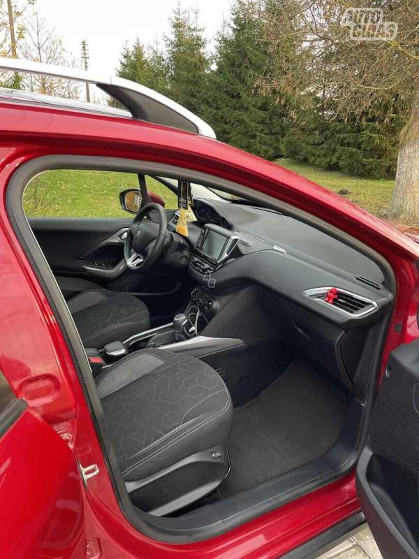 Melns Peugeot 2008 2019 Raseiniai, ar dzinēja tilpumu 1.20 L un nobraukumu 144 tūkst. km par 6900 €, foto 11 vietnē AUTOMOTO.COM.LV