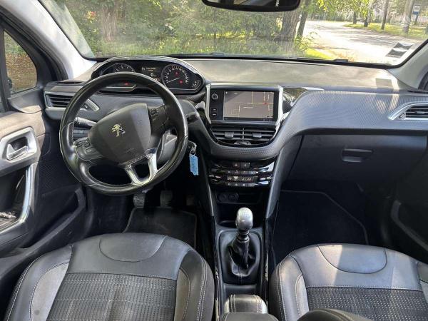 Melns Peugeot 2008 2019 Tauragė, ar dzinēja tilpumu 1.20 L un nobraukumu 120 tūkst. km par 5200 €, foto 8 vietnē AUTOMOTO.COM.LV