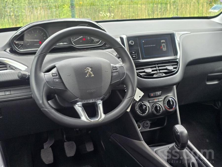 Melns Peugeot 2008 2019 Rīga, ar dzinēja tilpumu 1.20 L un nobraukumu 105 tūkst. km par 6890 €, foto 18 vietnē AUTOMOTO.COM.LV