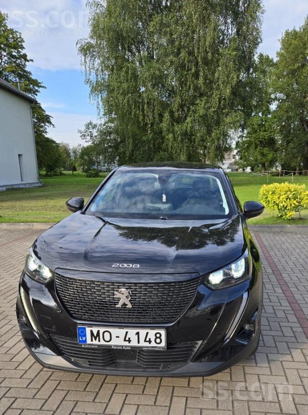 Melns Peugeot 2008 2020 Jelgava, ar dzinēja tilpumu 1.20 L un nobraukumu 49 tūkst. km par 16000 €, foto 6 vietnē AUTOMOTO.COM.LV
