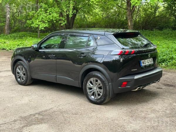 Black Peugeot 2008 2020 in Riga, with an engine capacity of 1.20 L and mileage of 0 thousand km for 14599 €, photo 3 on AUTOMOTO.COM.LV